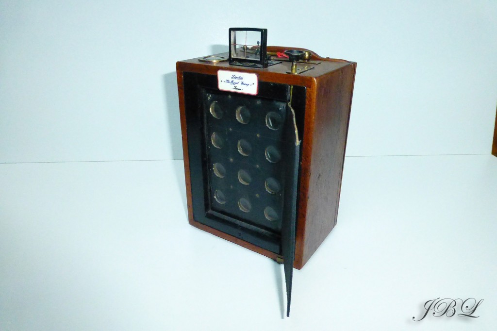 Zepolini The royal stamp - Autrefois la Photo