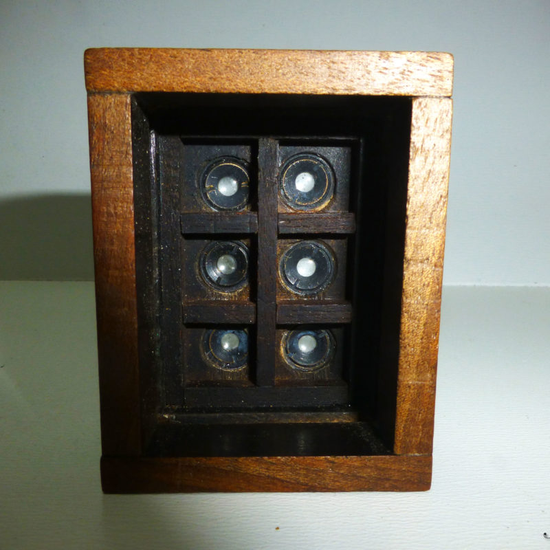 Zepolini The micro stamp - Autrefois la Photo